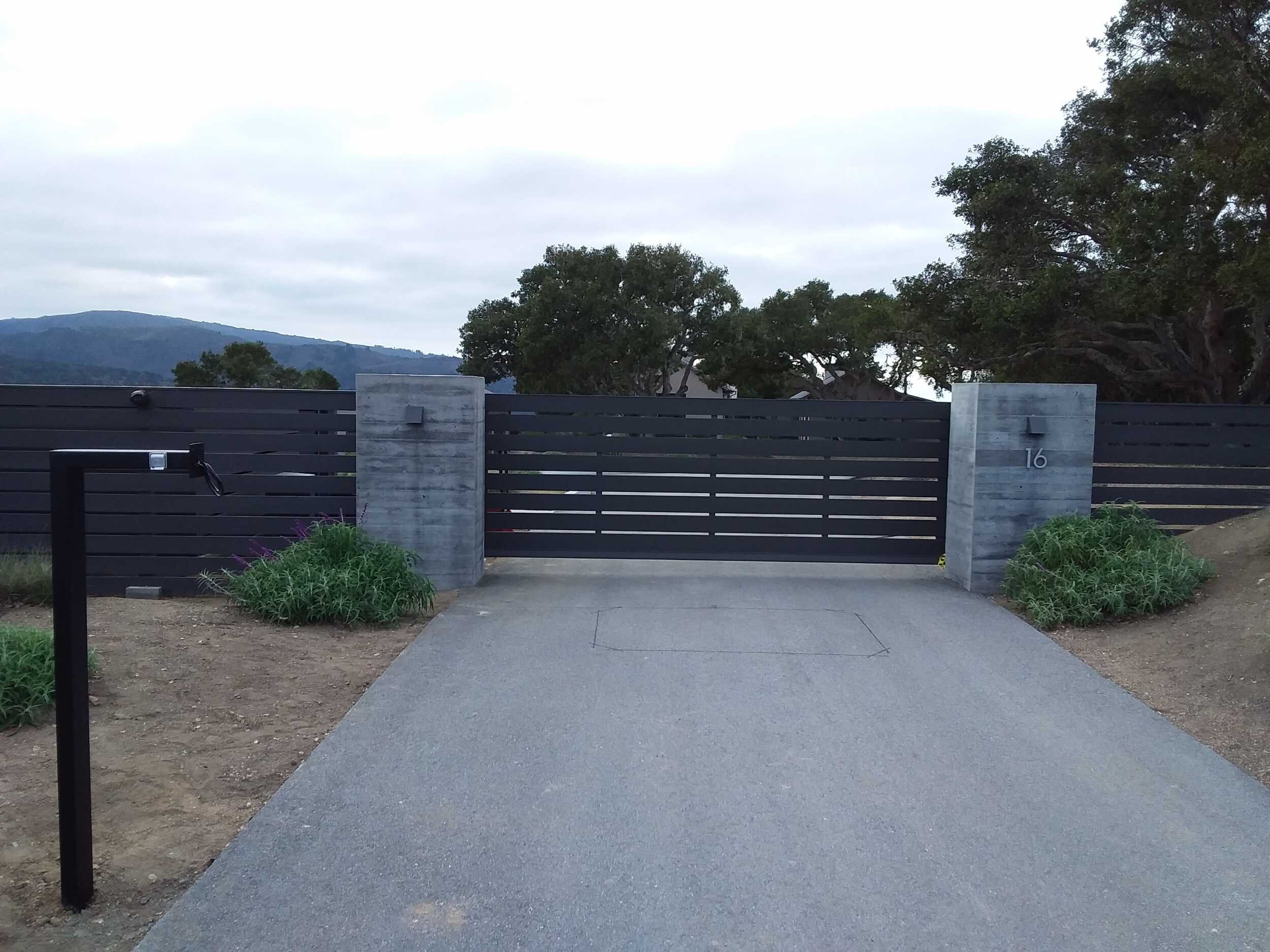 California Ranch uses DuraGates Hardware for Entry Gate - DuraGates ...